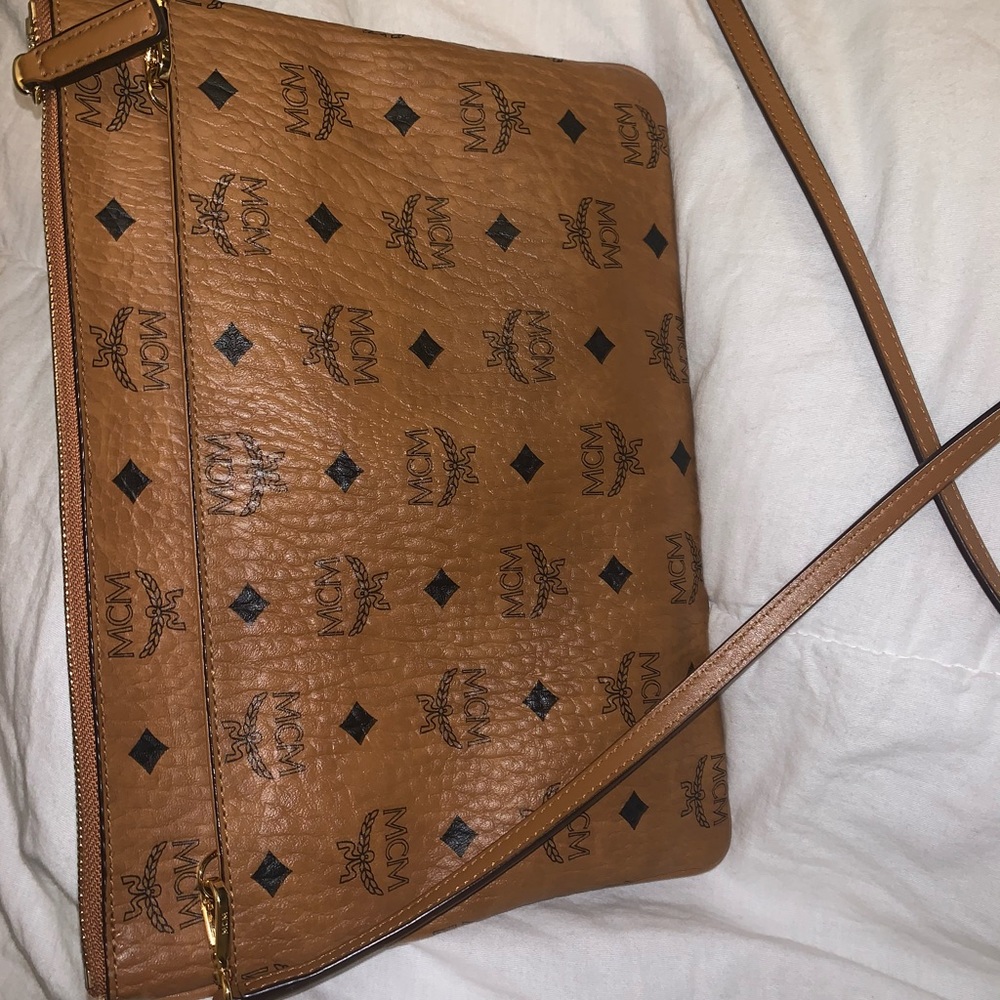 Mcm Pouch Crossbody - Gem